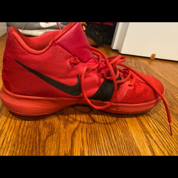 Nike | Shoes | Kyrie Flytraps University Red And Gold Size 5 | Poshmark
